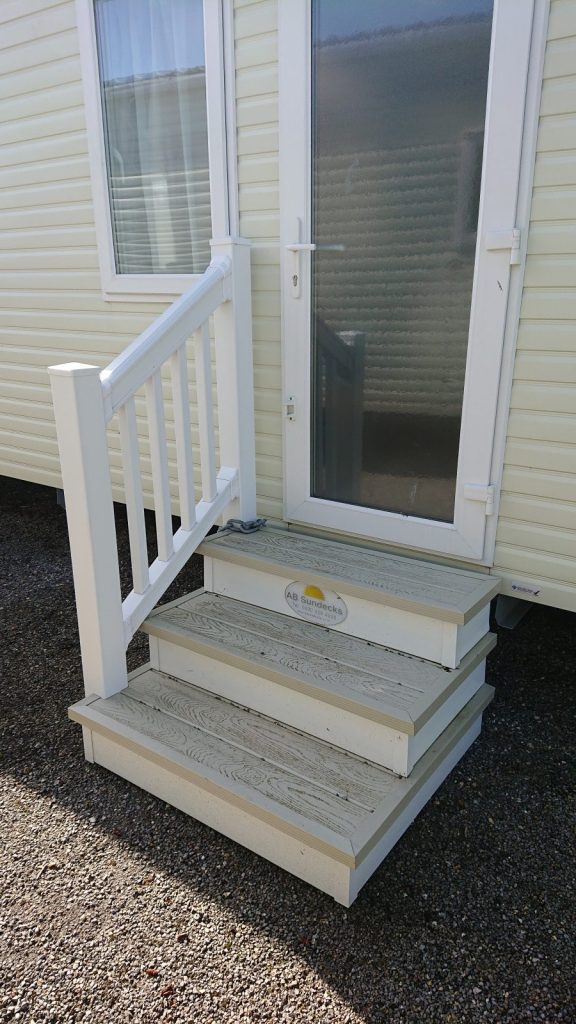 Caravan Steps for sale - Island Meadow Parks